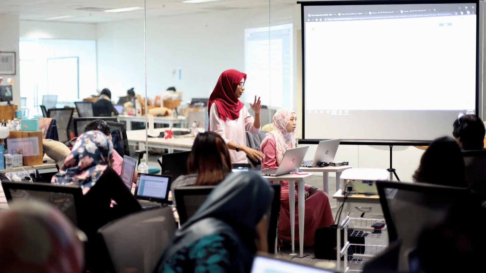 How to Train Your Learning Design Team to Create Online Courses